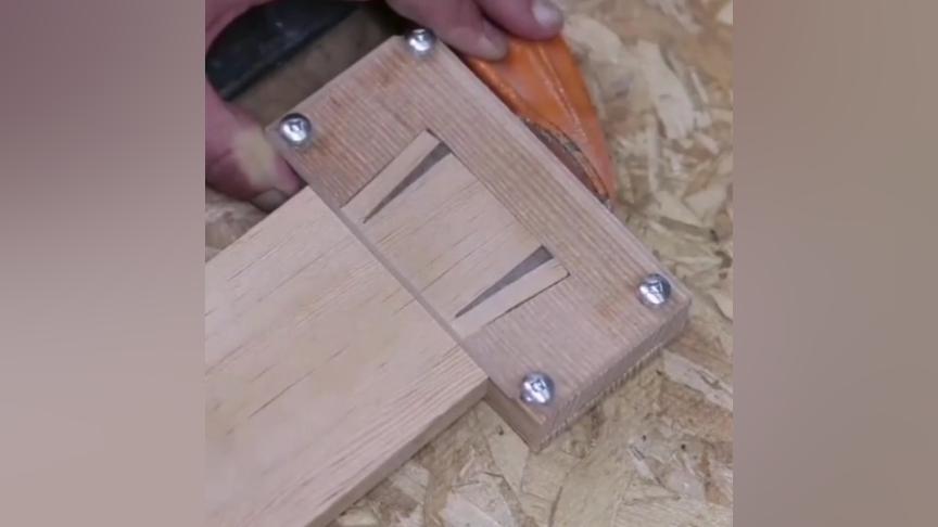 这种榫卯结构我敢说没几个知道的,就是这么豪橫#榫卯#工匠手作