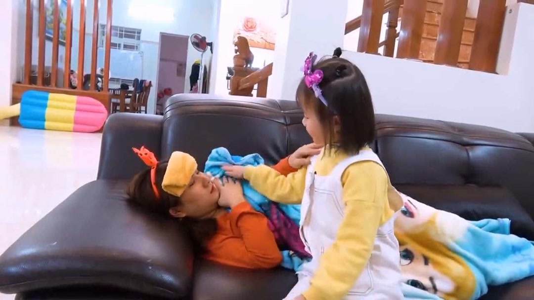 萌宝小当家!小宝贝做家务!小朋友也一起来学习怎么做家务?