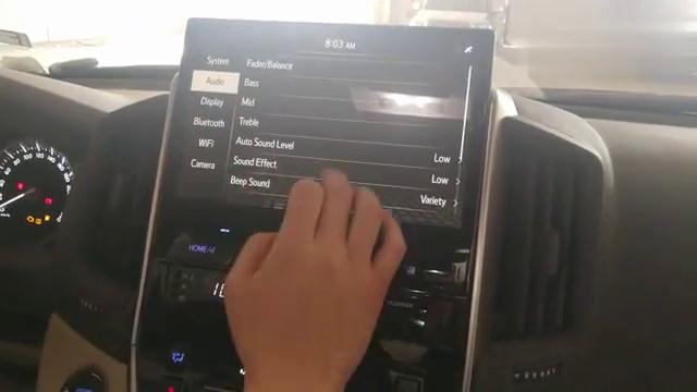 2019款酷路泽4000GT版液晶仪表怎么用