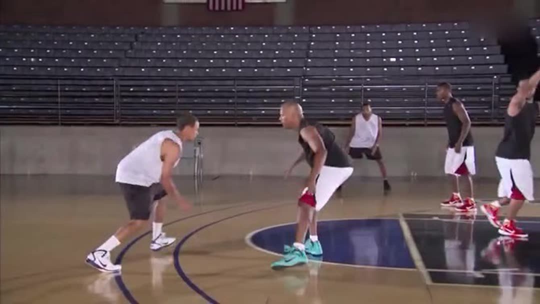 萌神 库里(Stephen Curry) 后撤步投篮 篮球详细教学。