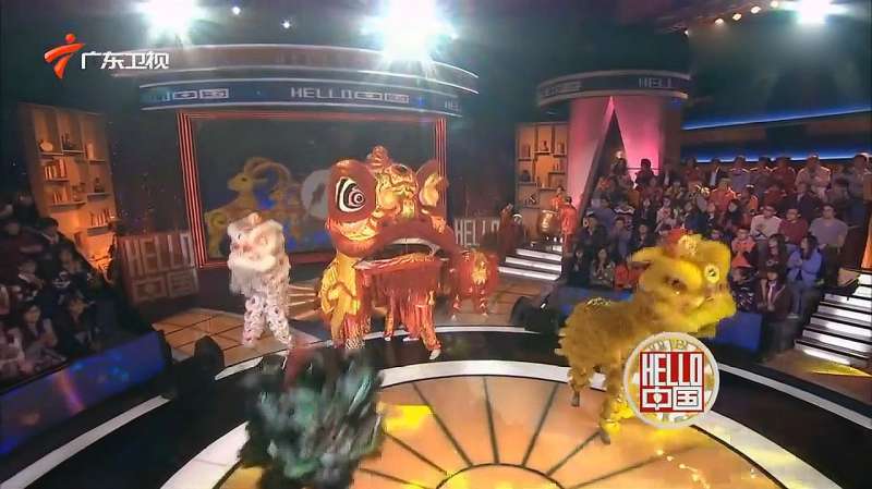 舞狮团现场展示才艺，惟妙惟肖趣味横生，看得观众大呼过瘾