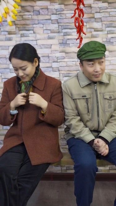 各个年代美女相亲,70后真诚,80后现实,90后…扎心!