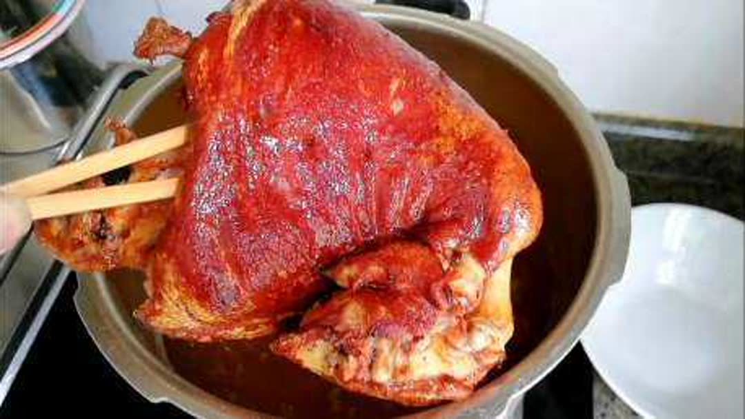 这才是酸汤猪脚最正宗做法,皮松,肉弹,酸汤鲜,酸辣开胃真过瘾