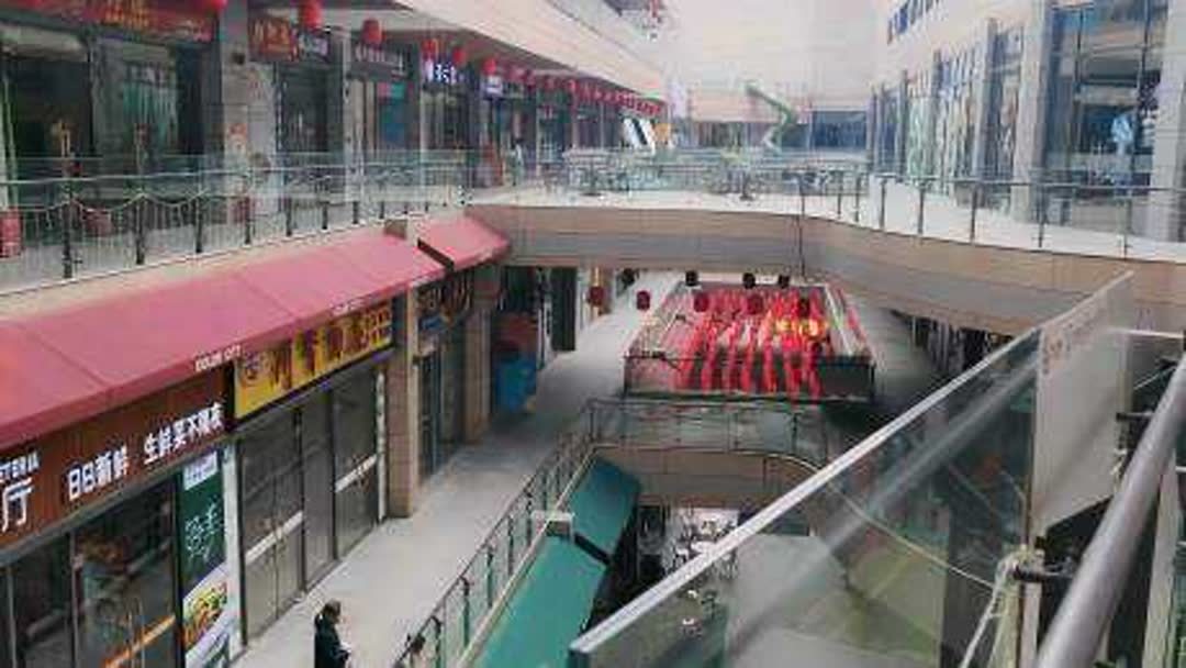 实拍边境小城最大商业综合体,与玉林奥园商场差不多,都人气不旺