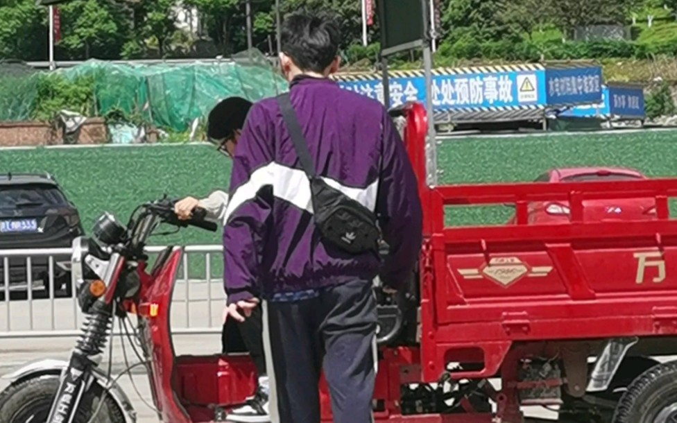 三轮摩托车培训 拿证后是D证,三轮二轮电瓶车都可以开