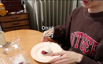 ...日本生活VLOG/陷入草莓中/银戒指工艺/体验“南瓜女王”咖啡/逛超市