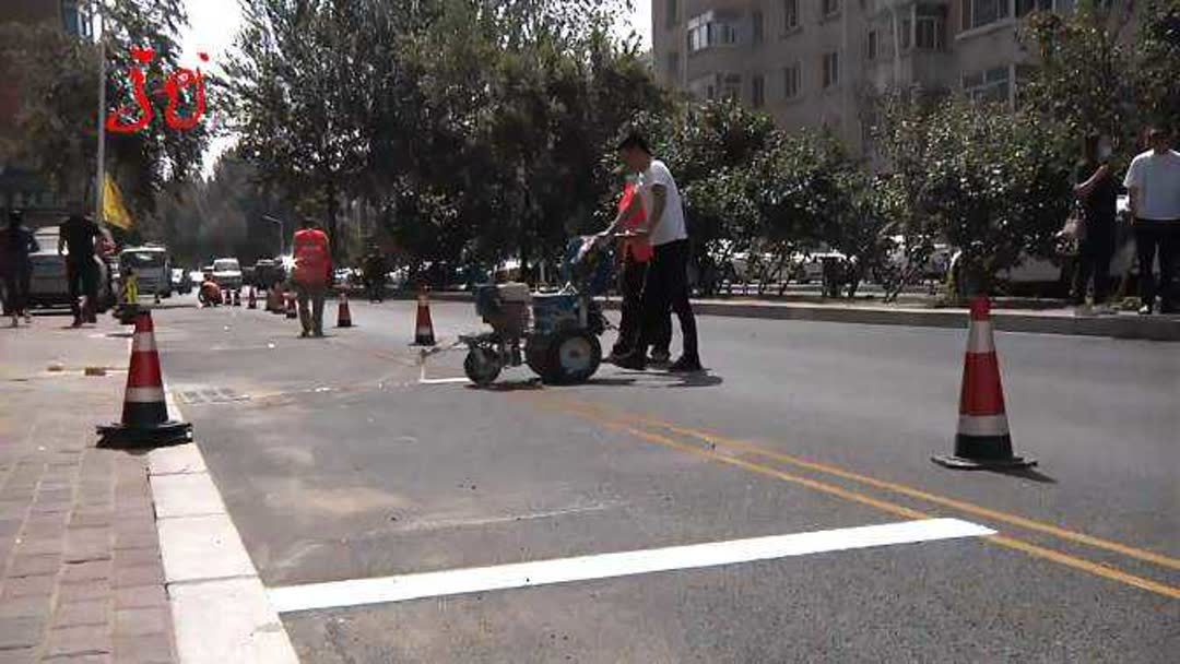 「我为群众办实事」为了车位绕圈圈 交警部门来帮忙