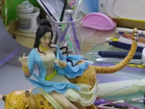 9徐真面塑 动物制作教程 猎豹视频 美女骑野兽面塑