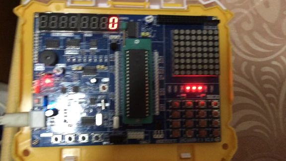 51单片机小数数码管显示疑问求救