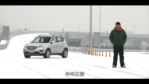 汽车试驾评测-试驾长安CS35