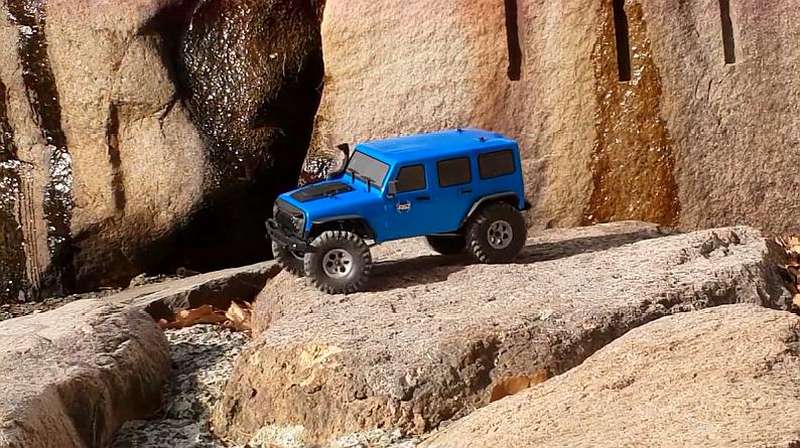 RC模型:越野汽车户外测试,超强的机动性,开起来太霸气了