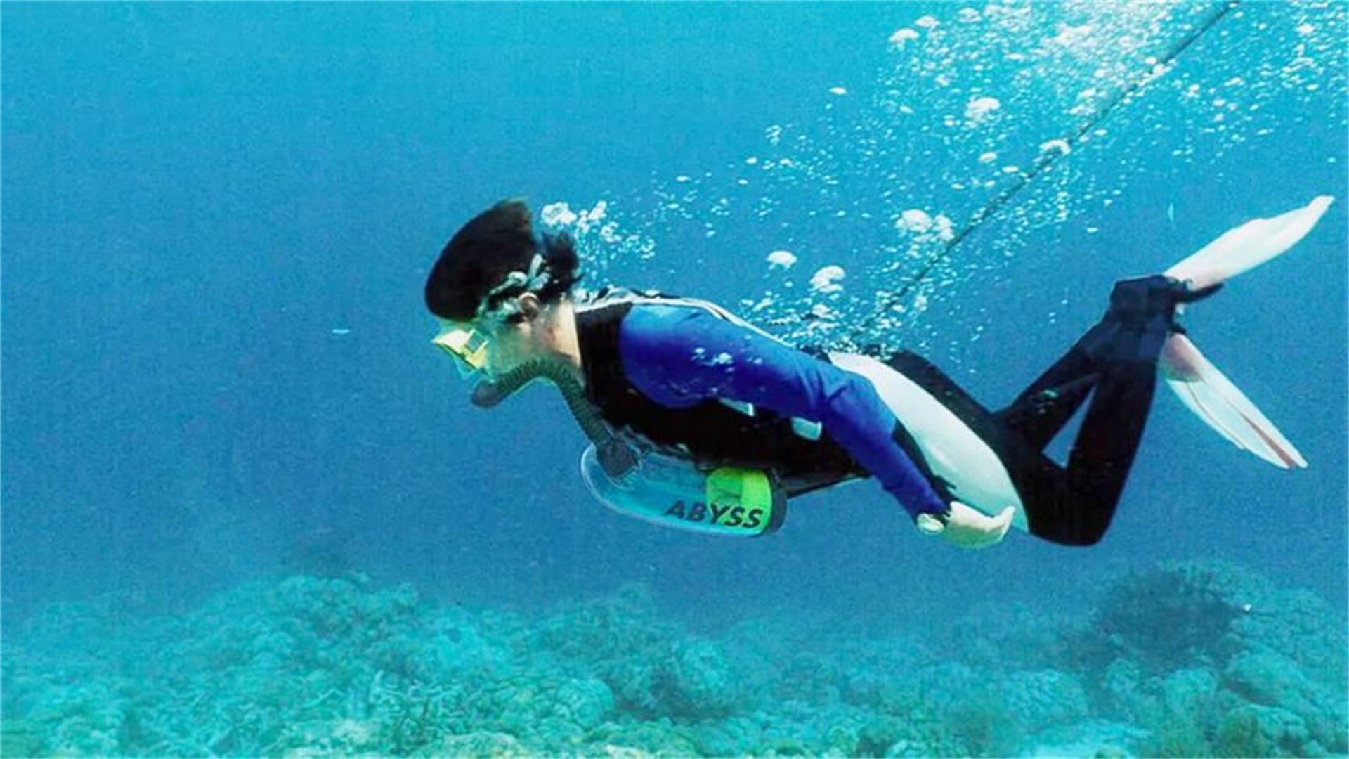 老外发明“水下呼吸神器”,丢掉氧气罐!有了它就能在水下呼吸了