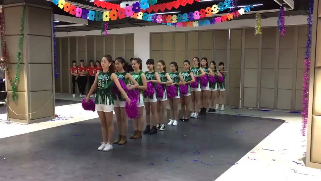 拉拉舞蹈push