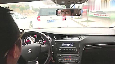 新手司机!手动挡堵车跟车变道的一些操作