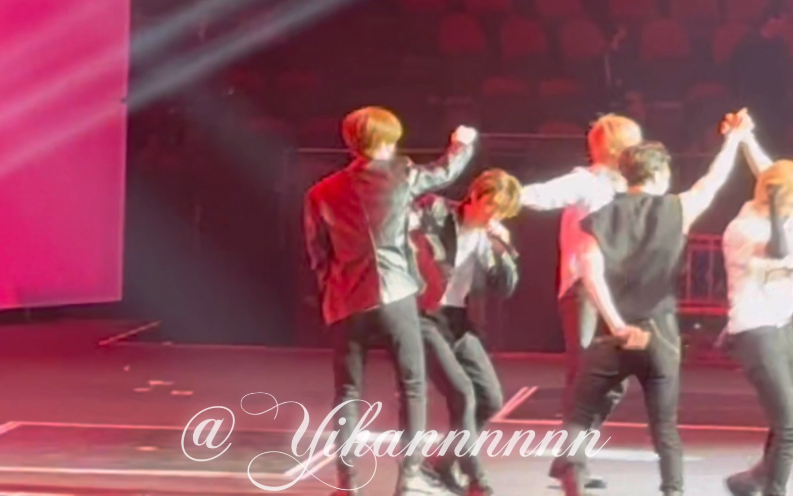 【离危】小狗:来自没过“门”前妻的爱的拍打