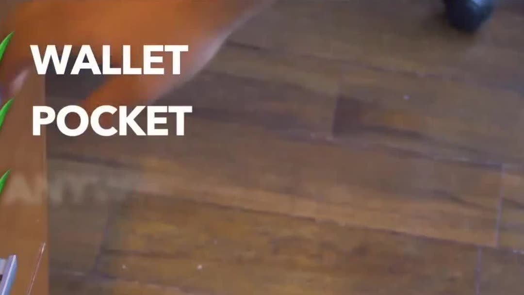 牛人设计的卡片雨衣,只有信用卡那么大,真的能挡雨吗? 00_00_