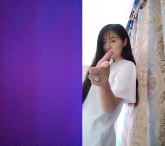 青蛇舞蹈一起合拍了视频