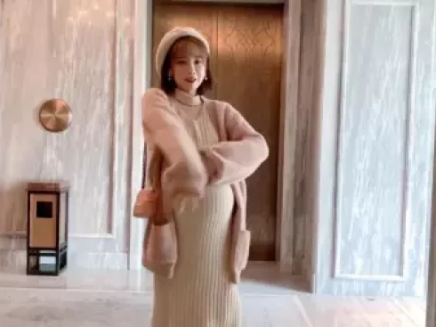 如果当你打开电梯门,看到一个像我这样快50的大肚婆,给你跳了一支舞,...