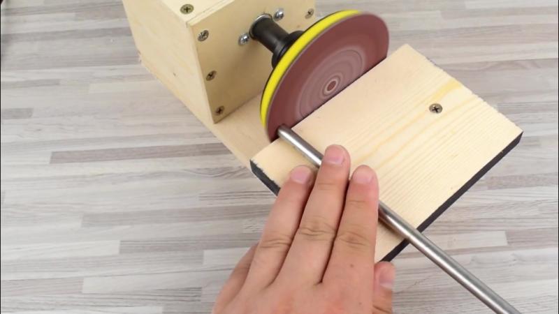 手工DIY木质结构的砂盘机,775马达控制下砂纸打磨,这波操作厉害