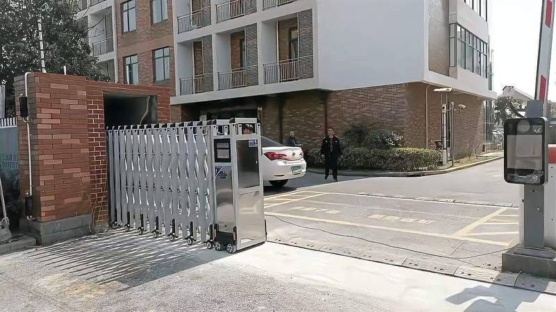 南京电动伸缩门厂家 南京工厂直营电动伸缩门