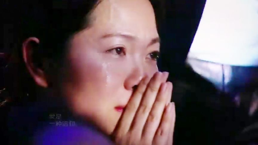 张信哲演唱一首《信仰》,台下观众感动哭了,依旧是如此深情