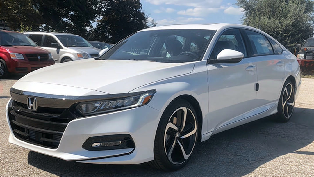 新款本田雅阁海外实拍 搭2.0T涡轮增压发动机