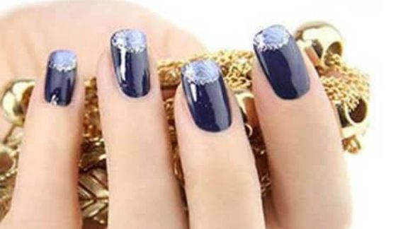 紫金美甲详细教程炫酷来袭 贵气十足的美甲你喜欢吗