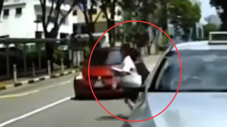 女学生横穿马路"鬼探头",轿车司机一脚油门将其撞飞数米远,网友:老师...