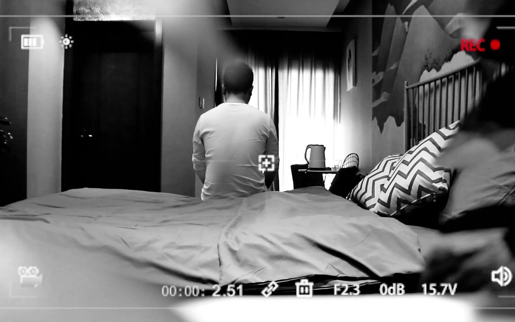 【胆小勿入】他转过头的时候,看过的人都吓疯了!