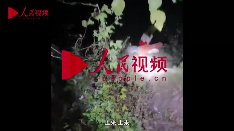 【英雄一路走好!四川救人牺牲辅警生前最后影像】#致敬公安英雄#...