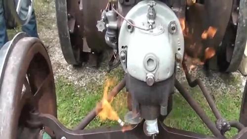 启动热球式发动机,预热不到位无法启动