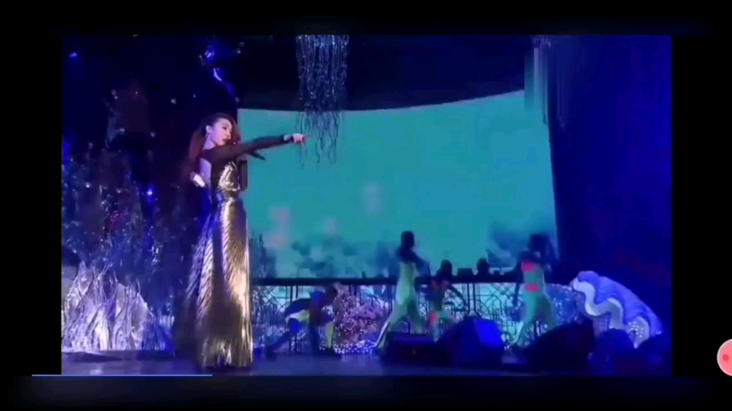 蔡依林、戴佩妮、刘若英、李玉刚演唱会现场观众的沙雕互动。