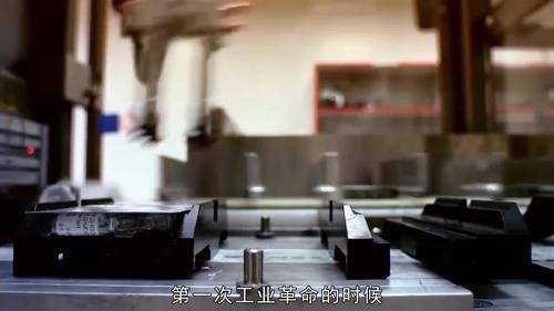 纯玻璃打造的,蒸汽机,工作过程清晰可见,看后学到好多