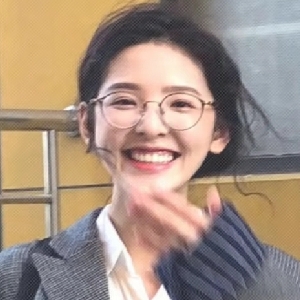 小芹学姐 