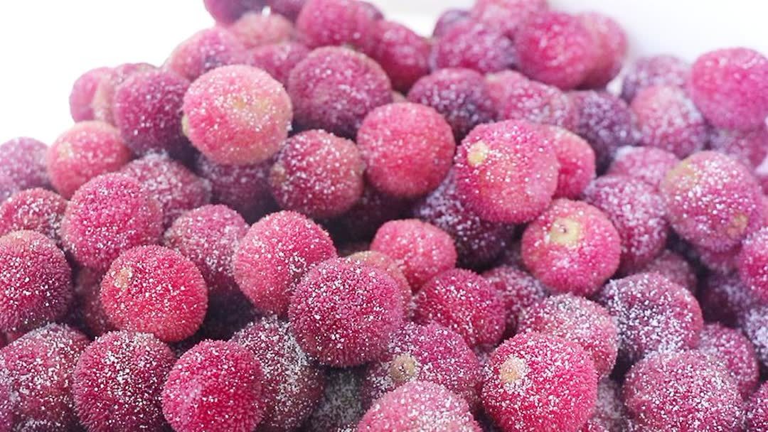 杨梅干最家常的做法,酸甜可口又开胃,太解馋了