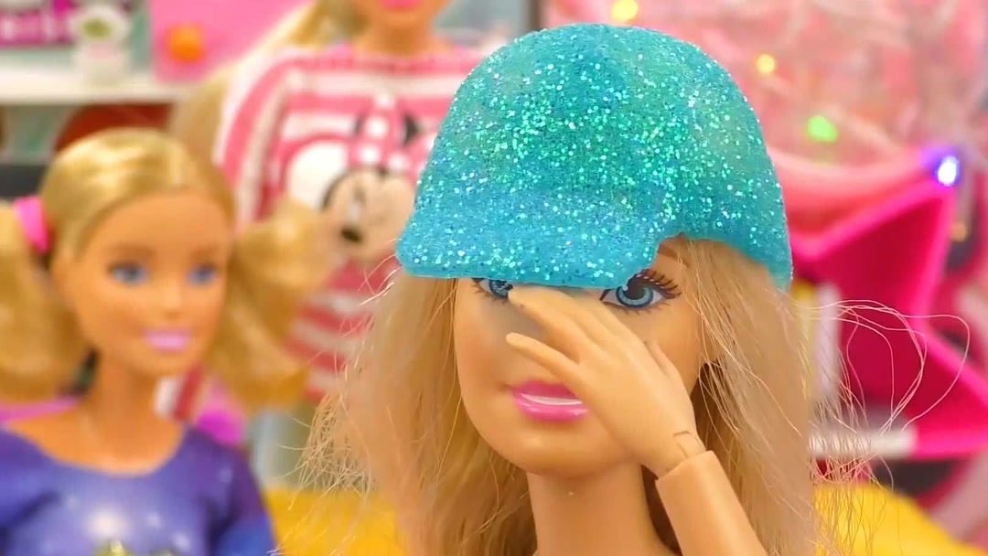 乐高可爱玩具:10个DIY芭比娃娃小技巧-怀孕的娃娃,帽子,铅笔盒