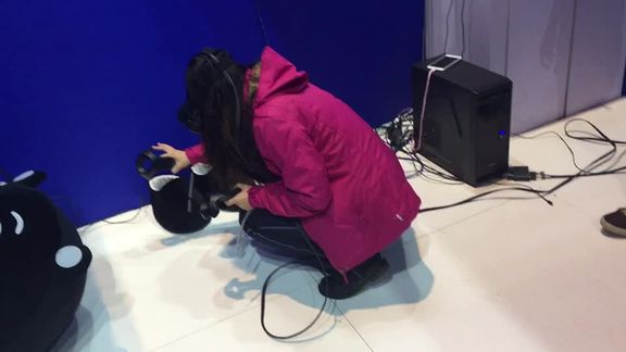 vr眼镜怎么样最好玩?——看别人玩!