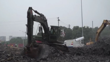 无锡高架垮塌侧翻事故现场:预计今天清理工作将完成