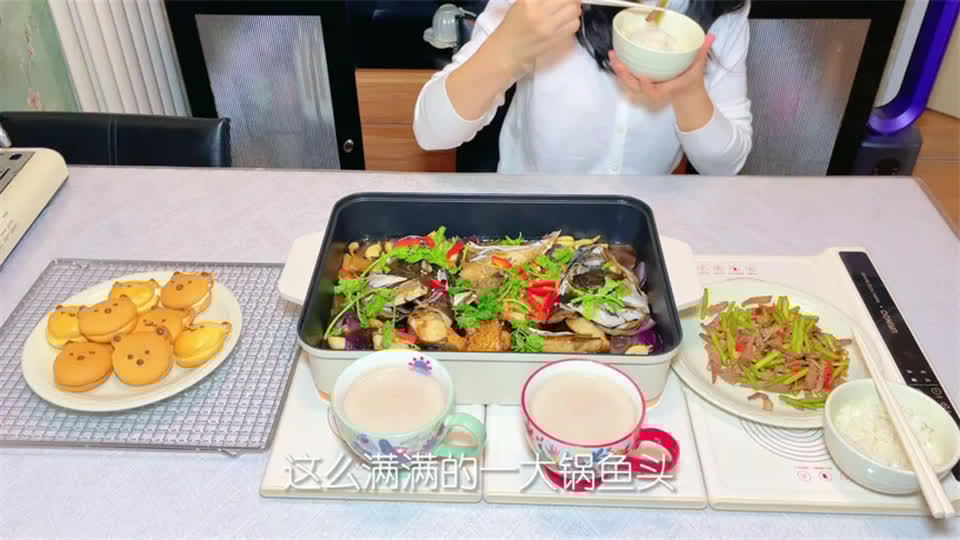 她们说微波炉只能热剩饭,我不信!用过才发现竟然可以烤蛋糕