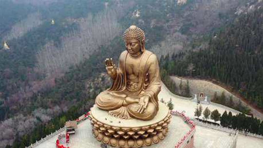 世界上最大的锡青铜坐佛,重达380吨,这么重是现场制作的吗?