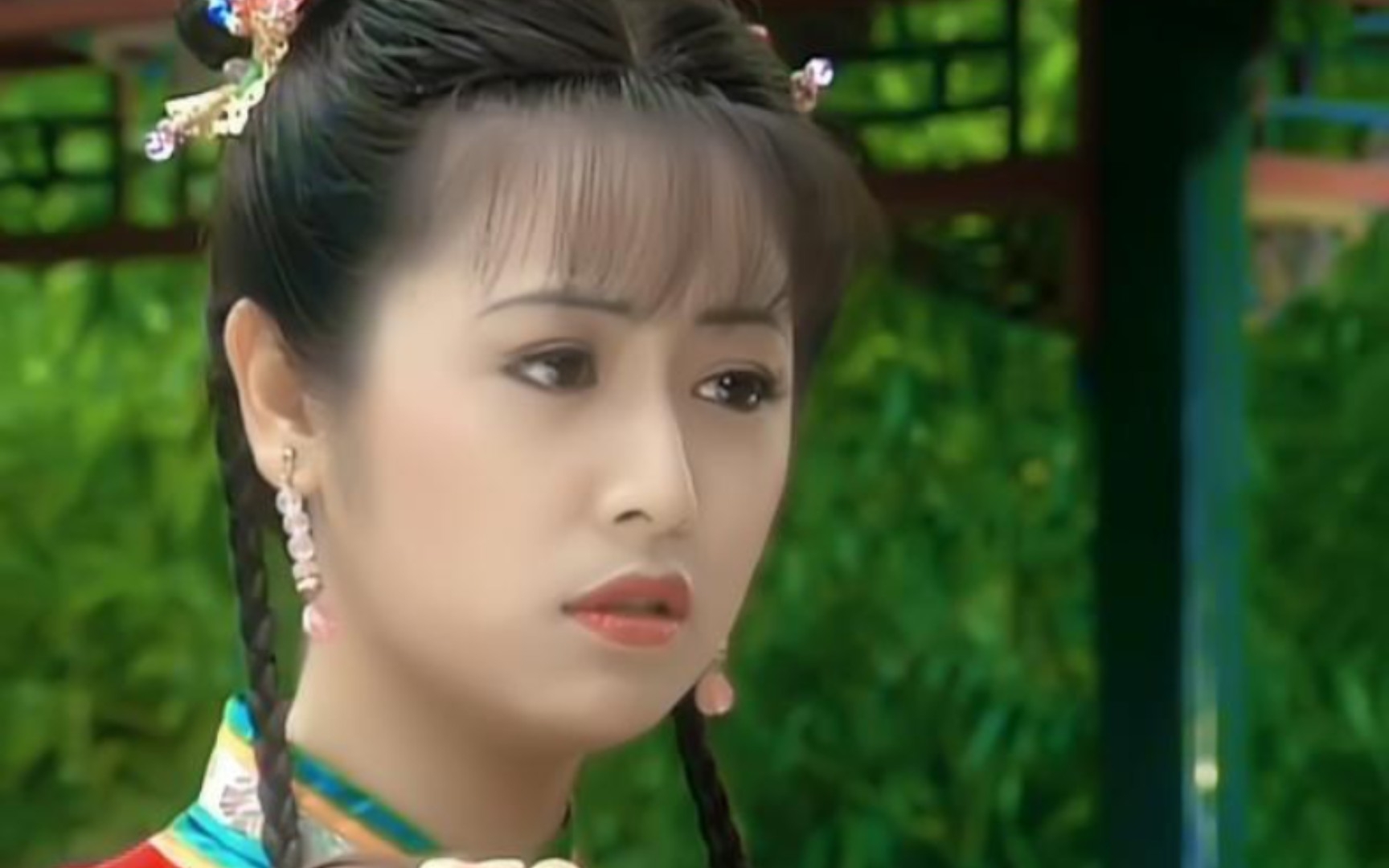 还珠格格第一部 紫薇念小燕子的信 小的时候就超级喜欢这段,所以配了...