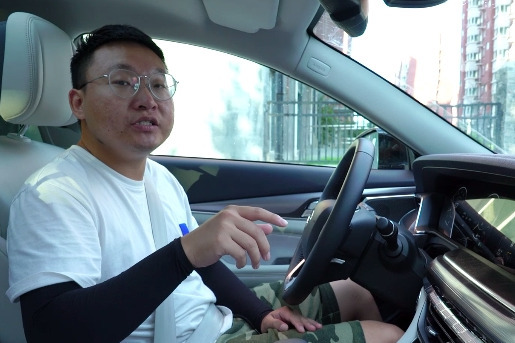 自动泊车靠谱吗?来看看传祺GA8的表现