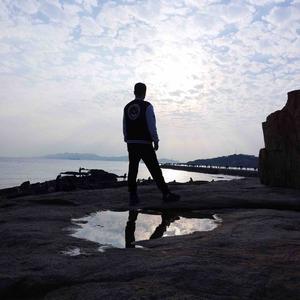 落花与你深藏在我心 