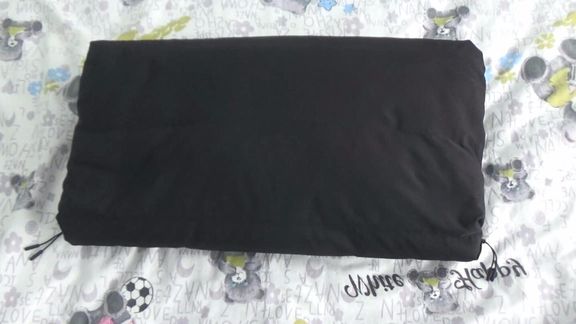 羽绒服的神奇叠法,很多人见过但不会叠,方法其实很简单