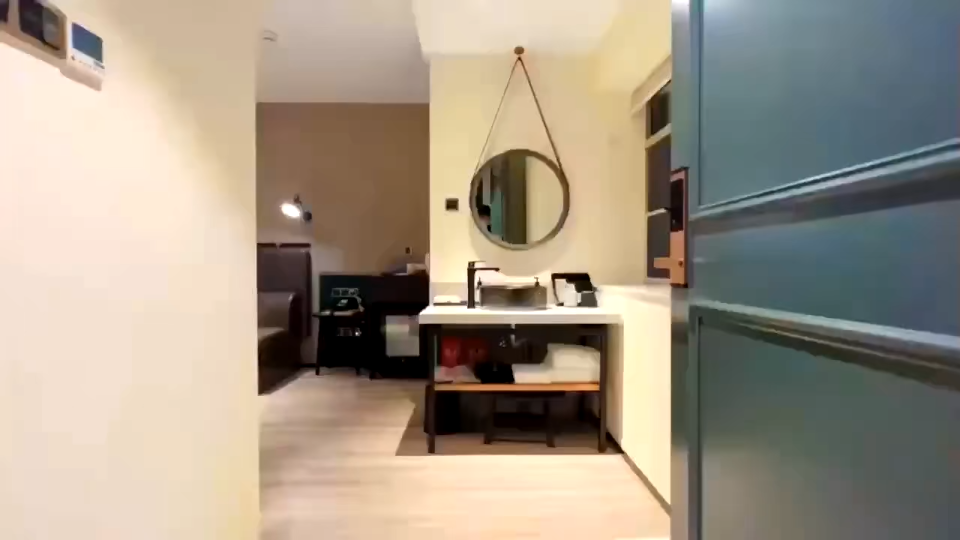 ...一厅包水电包管理包网络包房间卫生还有餐厅送餐,可加18576727315