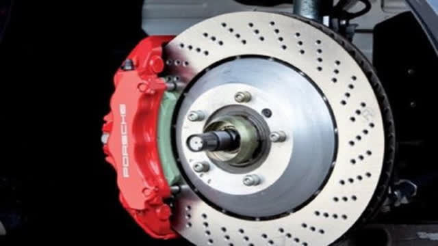 汽车刹车片到底多久换一次?这3个小妙招教给.