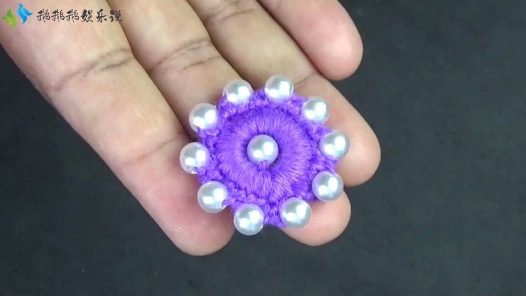 手工编织毛线花朵,简单可爱的花朵!