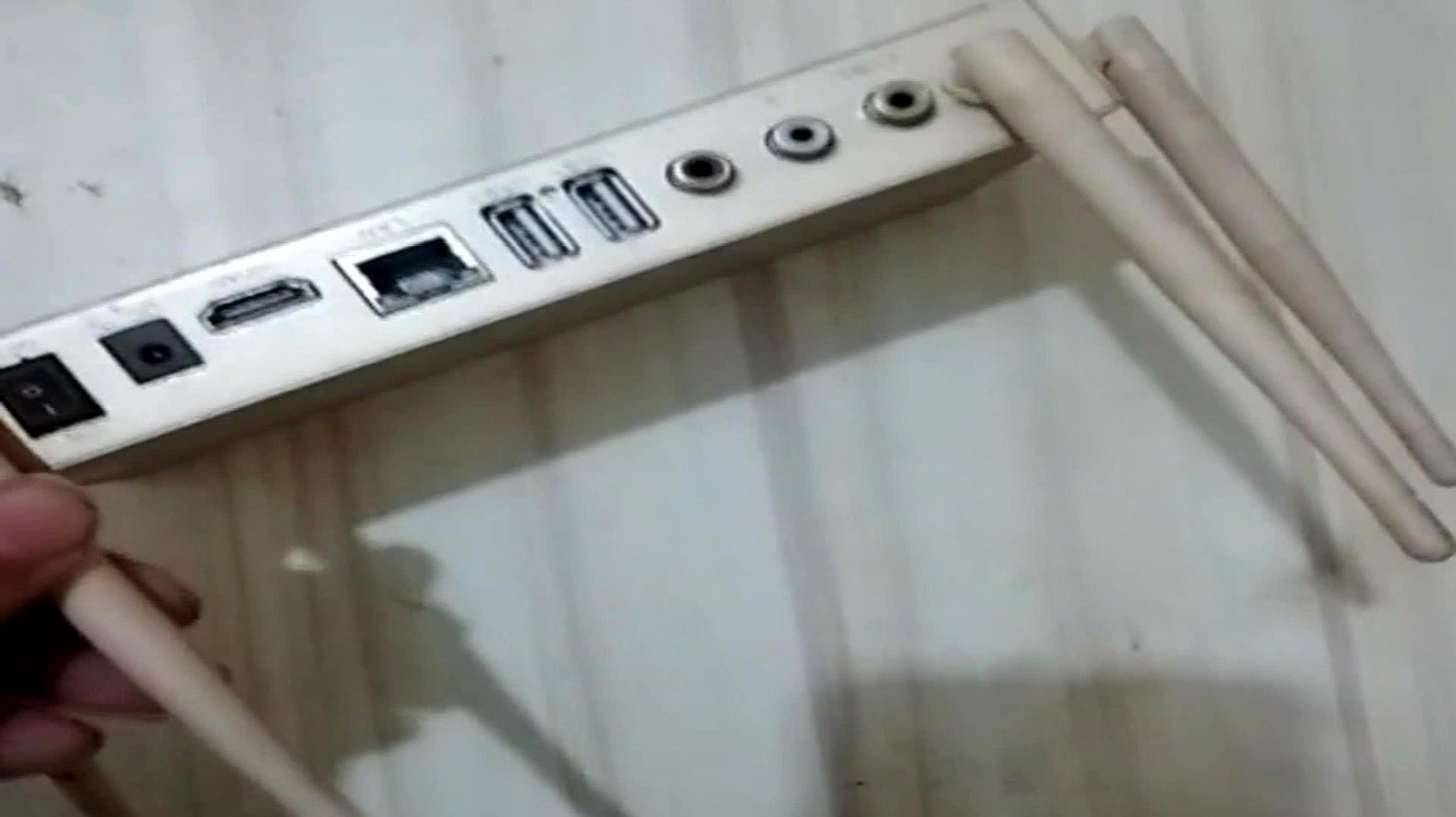 网络机顶盒不用插网线竟能看电视?牛人教你秒换看电视神器