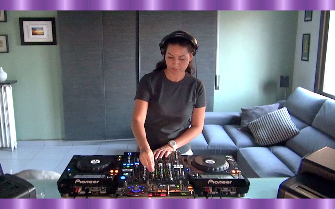 ...❚ 费尔南达·马丁斯 Fernanda Martins for Tronic Thurdays Techno Set