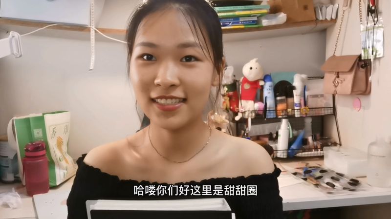 生活vlog _ 和你分享我上专业课的一天,服装设计稿绘画